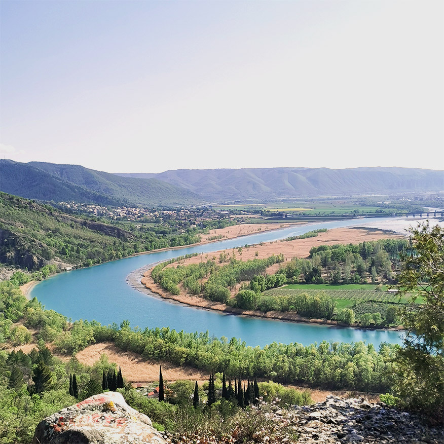 La retenue de l'Escale (à 12 km) - Camping La Pinède des Mées